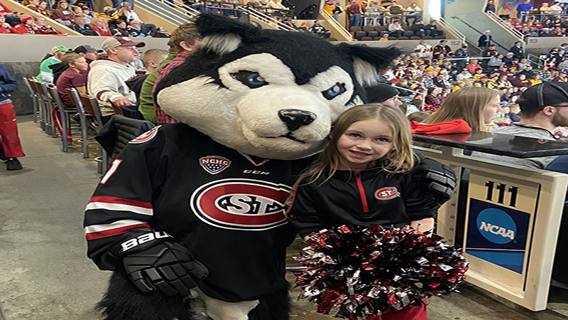Blizzard T. Husky | St. Cloud State University