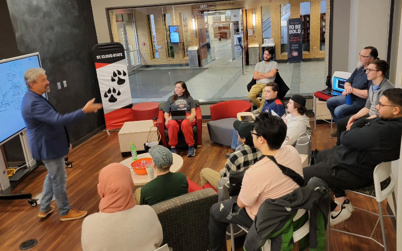 HuskyTech | St. Cloud State University